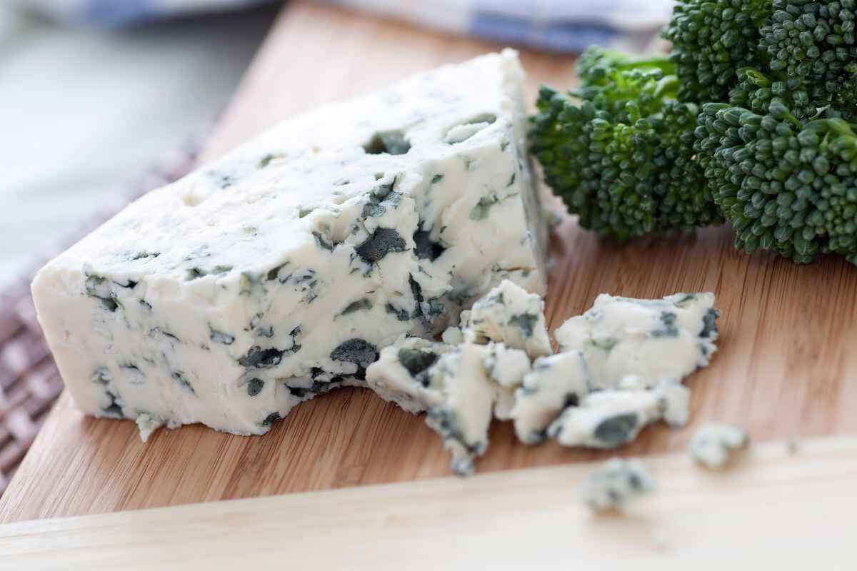 Blue Cheese : Savor Flavors And Master New Recipes