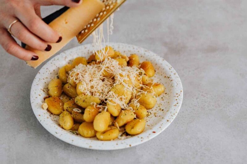 Grated Parmesan Cheese How To Store Use And Master It